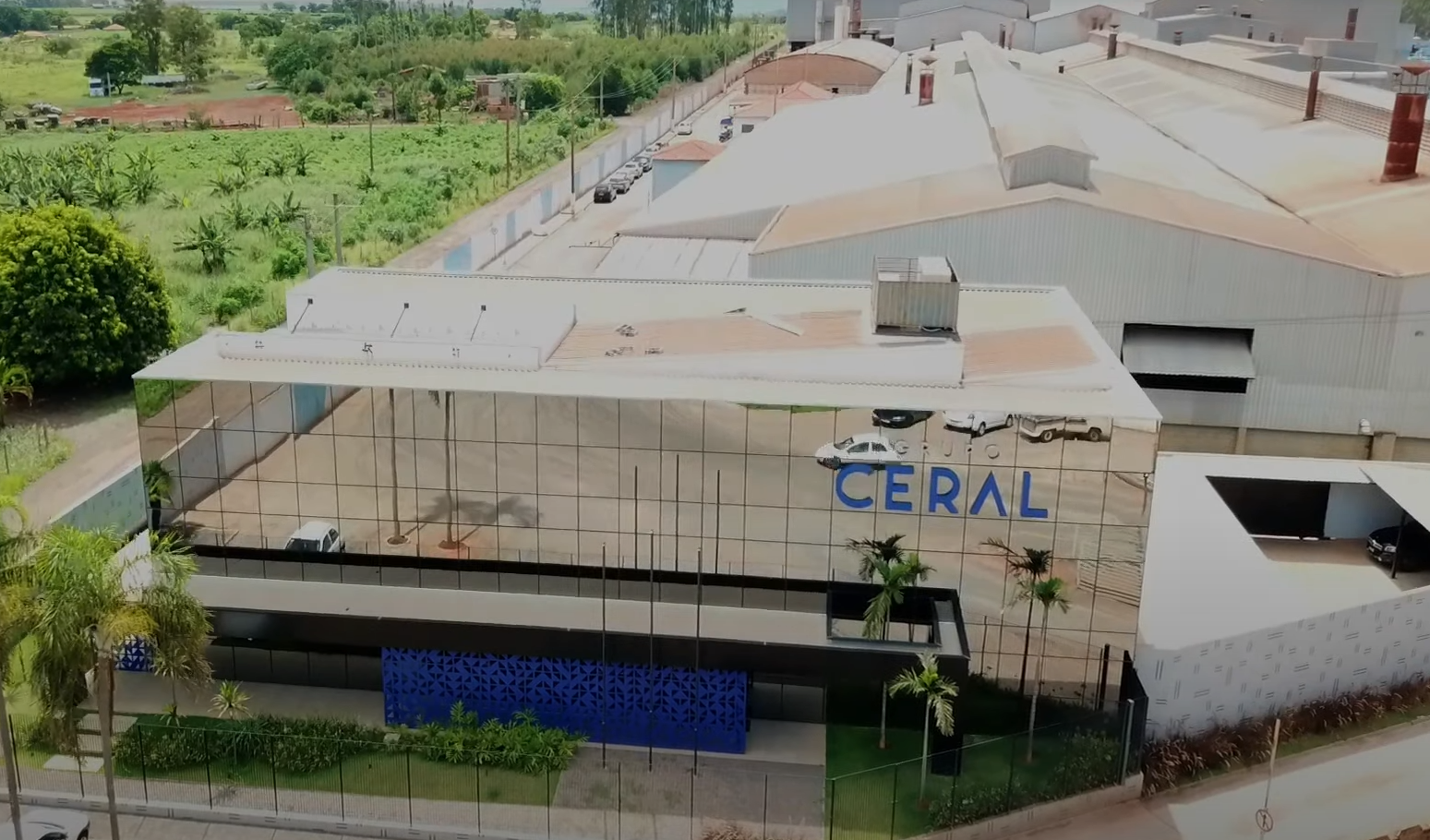 Ceral celebra 30 anos com o lançamento da nova marca Belle Porcelanato ...
